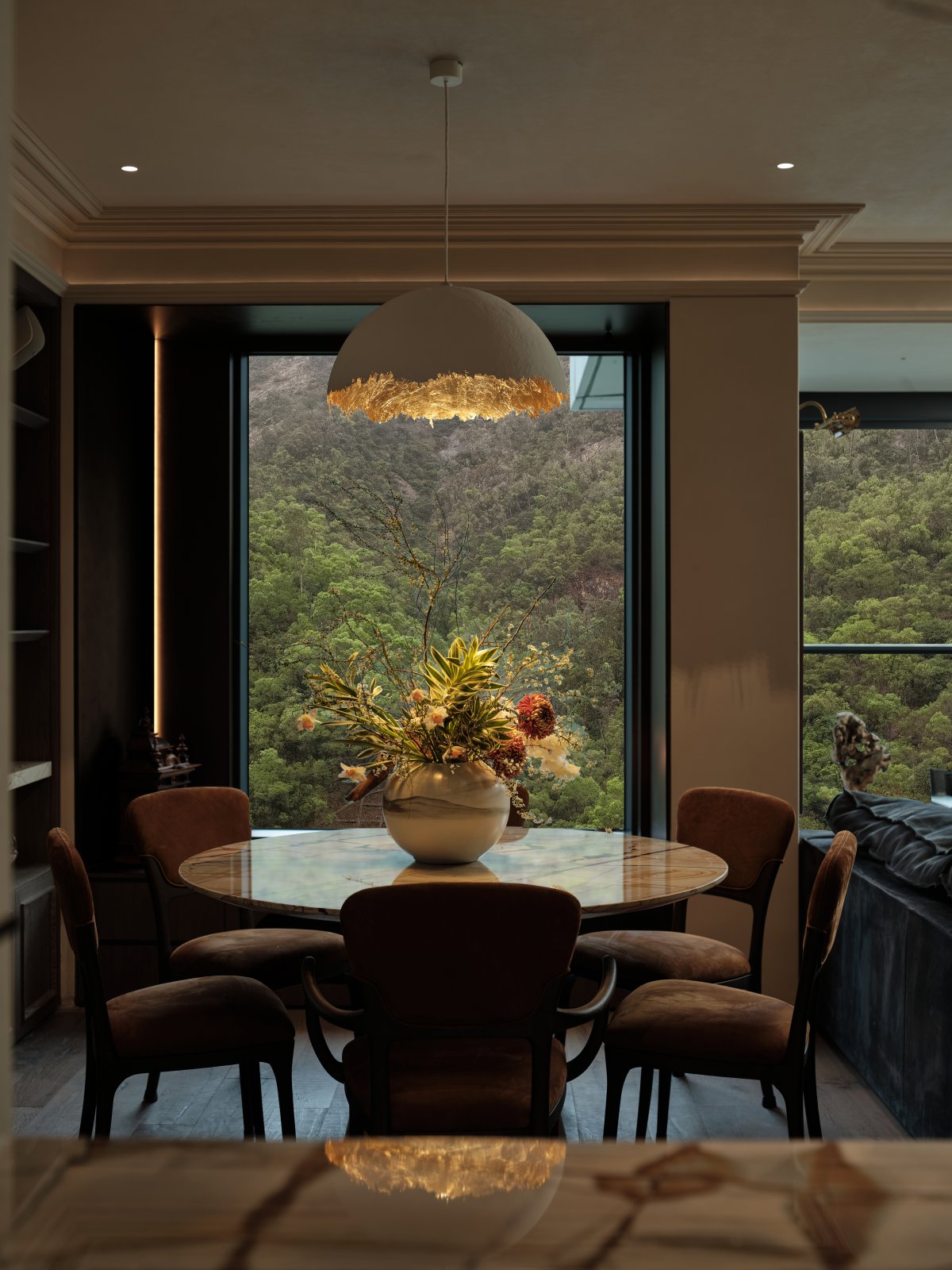 YinjiSpace - Red Dot Space Design x New World Linhailanshan Private Residence